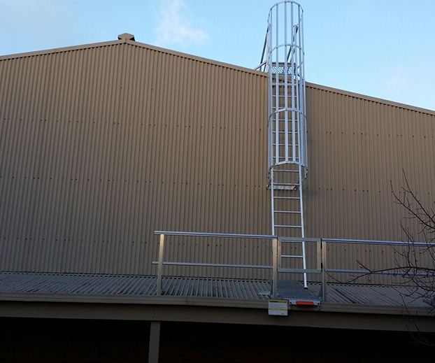 Fixed Access Ladder | Fixed Roof Access Ladder | Roof Access Ladder ...