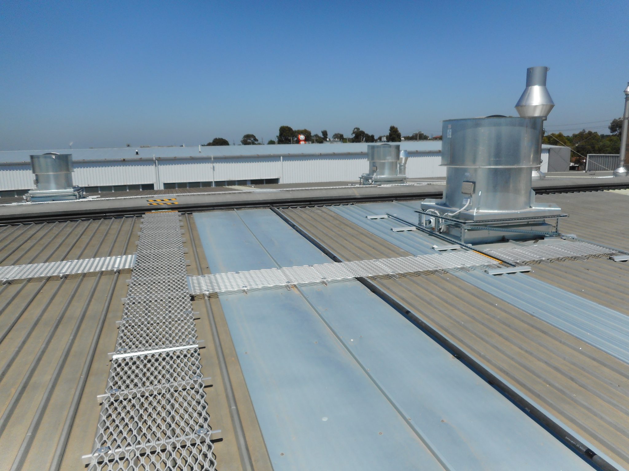 Fall Protection Systems - Fall Prevention Solutions, Fall Restraint ...